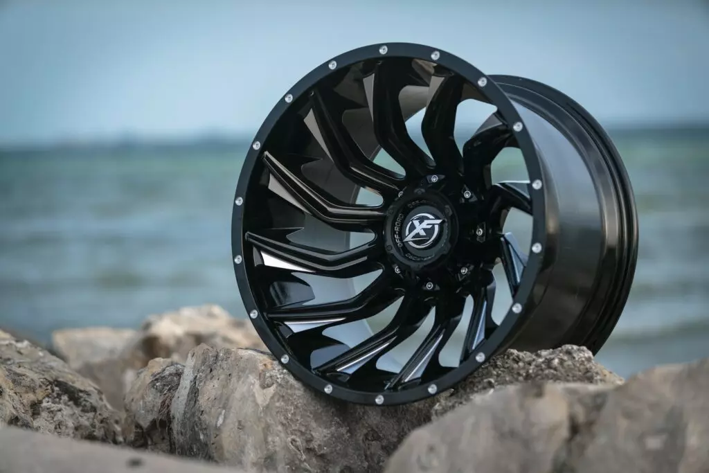 Buy XF-224 24×14 Chrome Wheels | 8×170 Rims | XF Off-Road | XF Off-Road